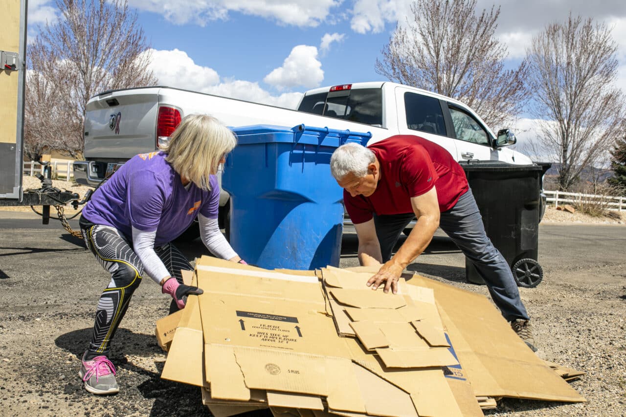 Why Plastic Clamshells Don't Belong in Your Recycling Bag. - Recyclops